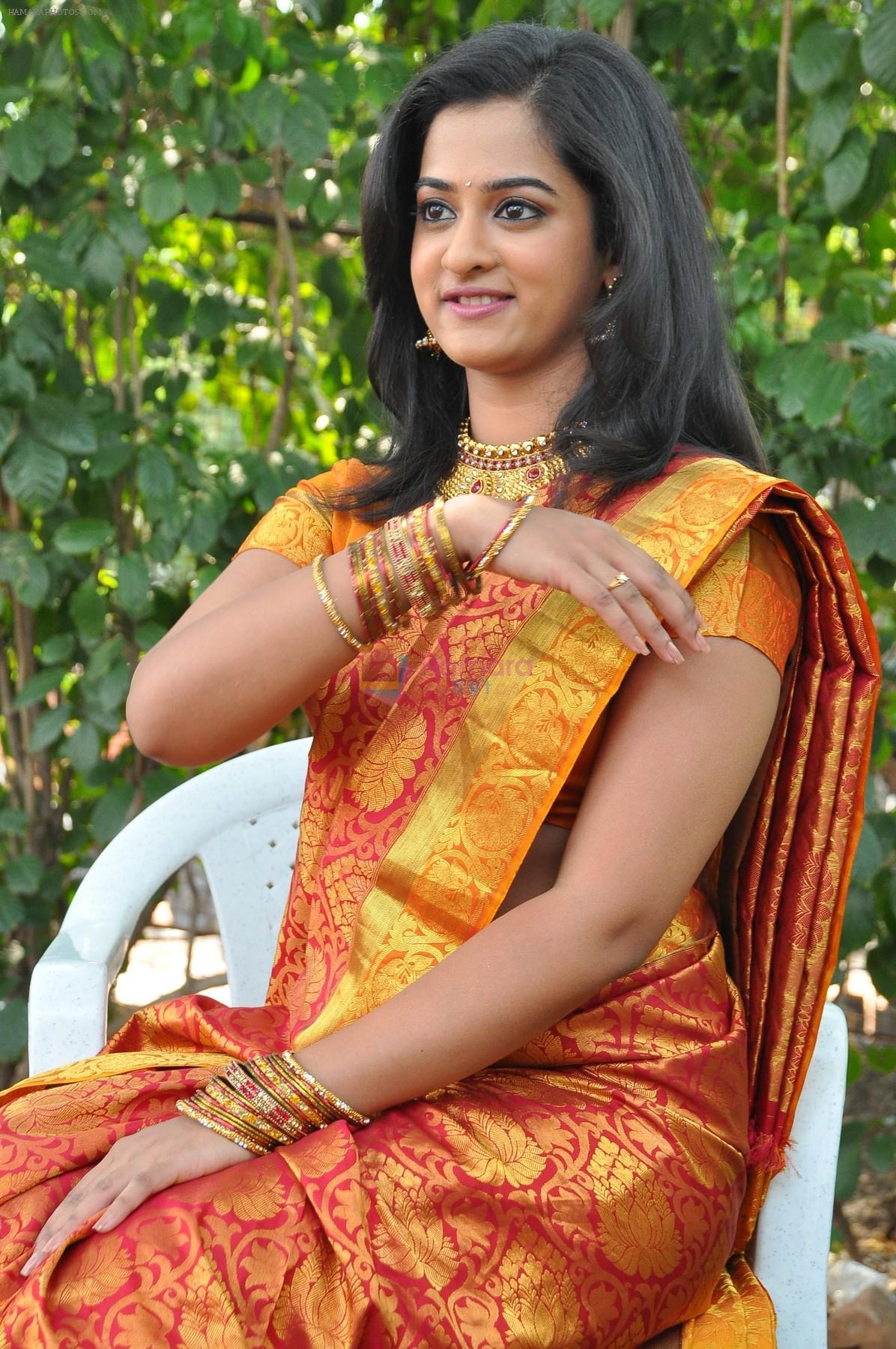 Nanditha / Nanditha - Bollywood Photos